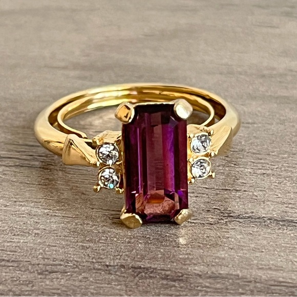 Avon | Jewelry | Avon Vintage Gold 975 Plaza Iv Ring With Purple ...